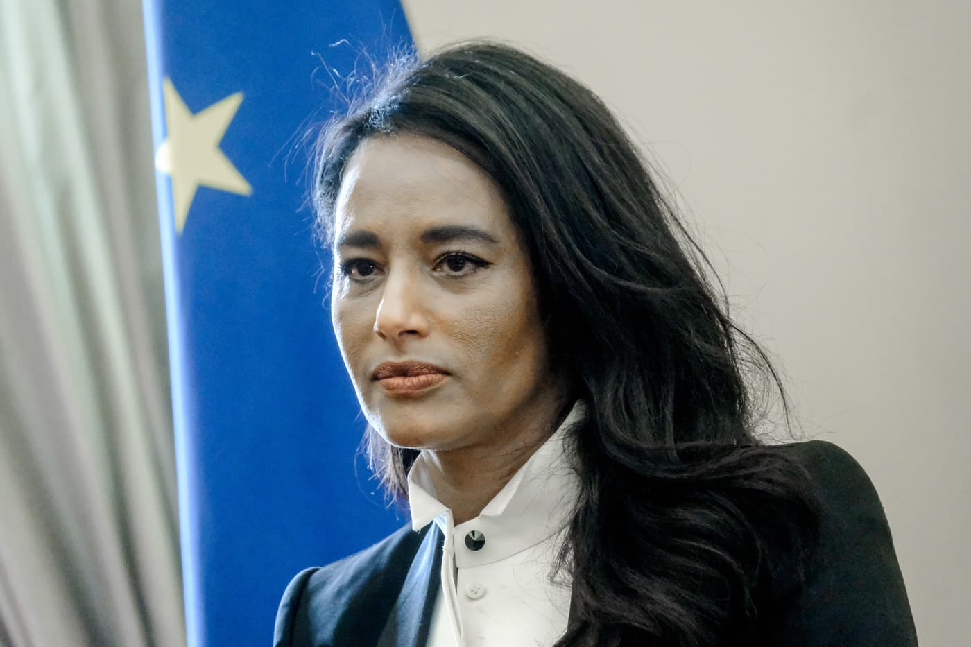 Gaza, “civili seppelliti vivi”. Rula Jebreal scopiazza il post su X e ...